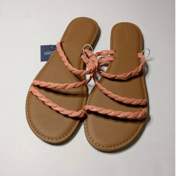 Universal Thread | Shoes | Universal Thread Sunny Braided Strappy ...